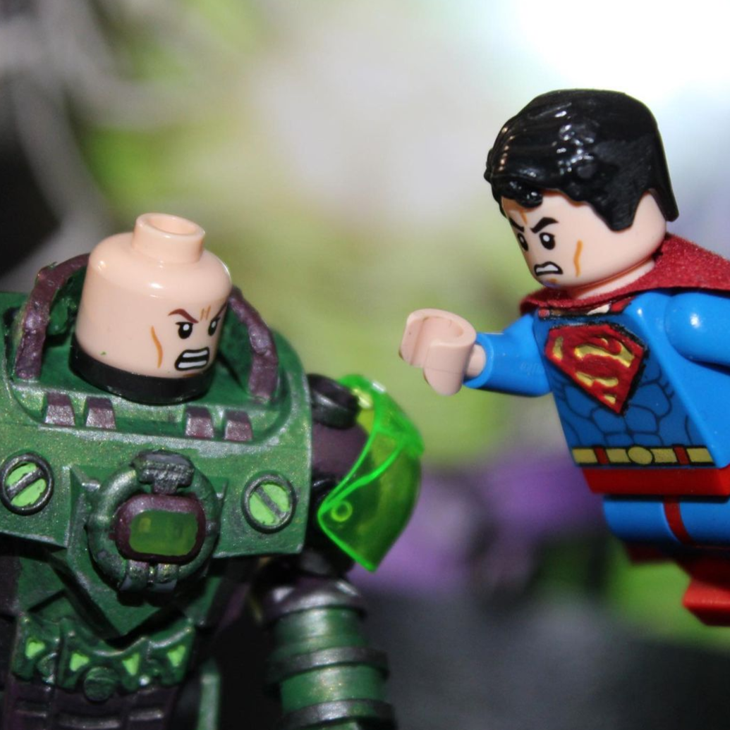 Custom-Corner-Lex-Luthor-2 – Blocks – the monthly LEGO magazine for fans
