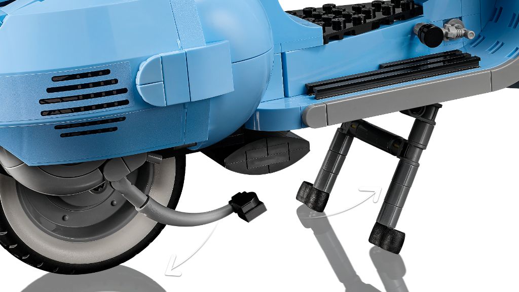 LEGO-10298-Vespa-125 (34) – Blocks – the monthly LEGO magazine for fans
